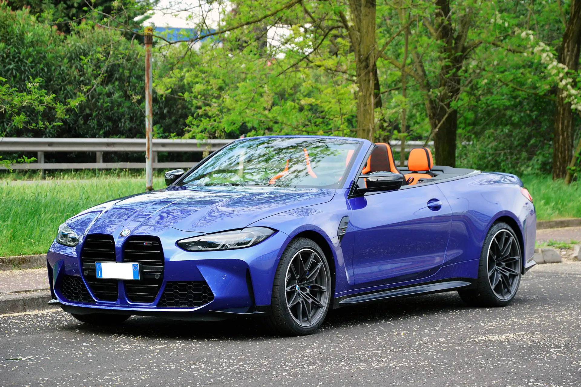 BMW M4 Cabrio - Karisma Luxury Rental